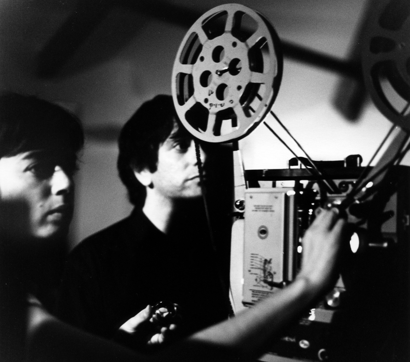 LEAH SINGER & LEE RANALDO. STEADY EXPLOSIONS - (S8)